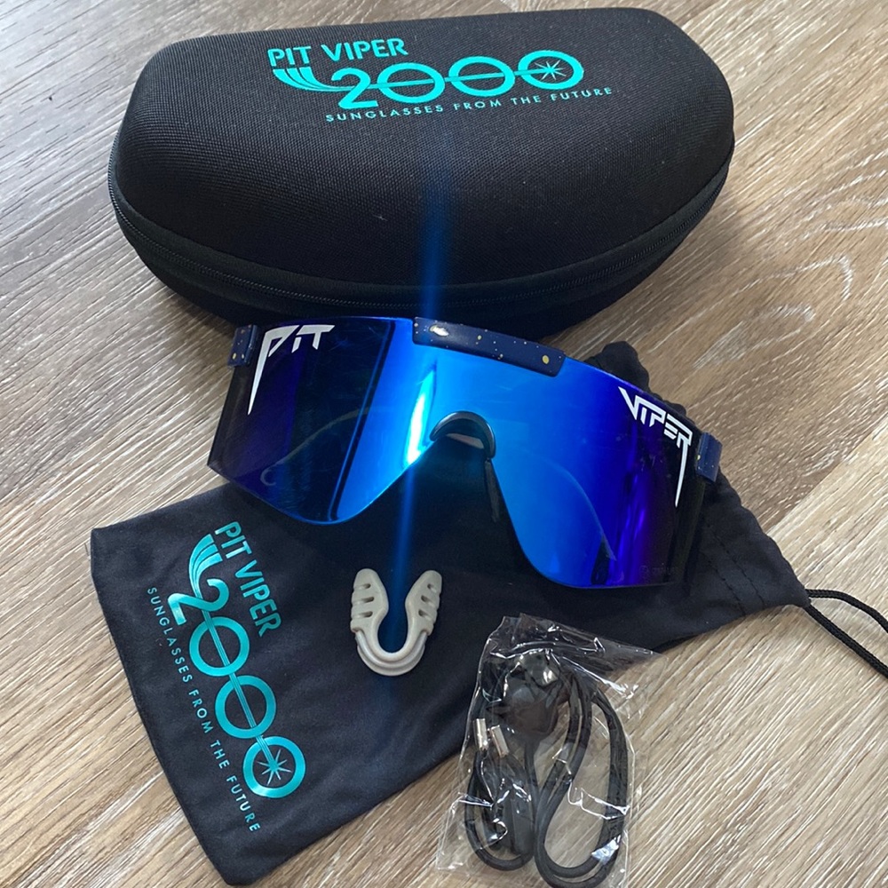 Pit Viper 2000s - Gem